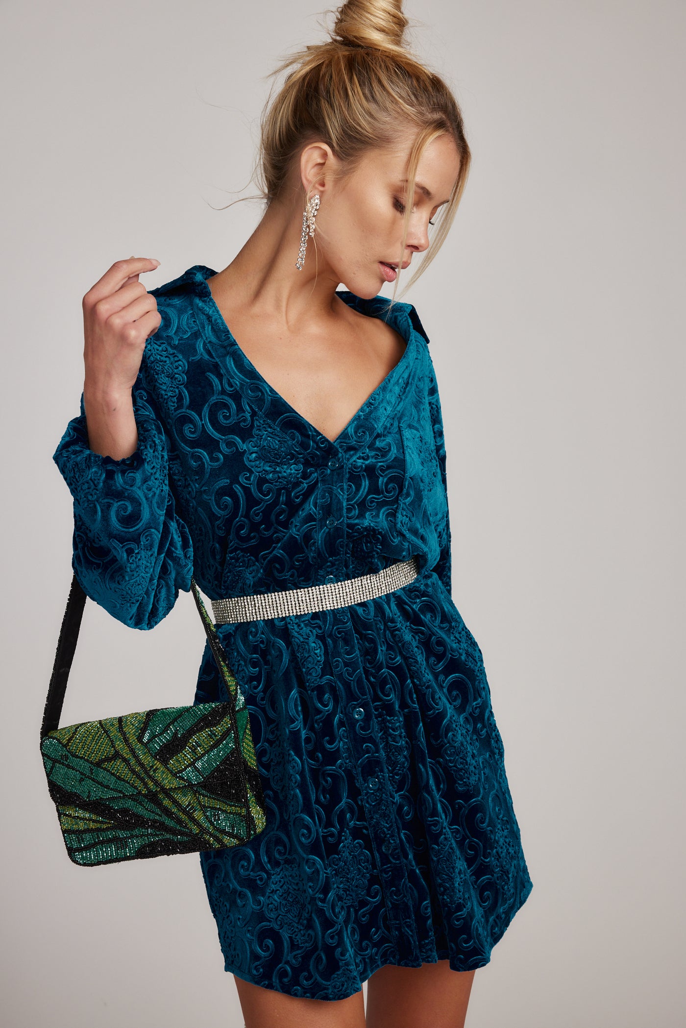 Kali Blue Long Sleeve Velvet Dress – 12th Tribe